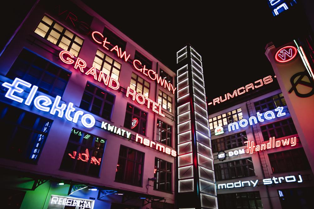 Wrocławska Galeria Neonów Neon Side znów świeci