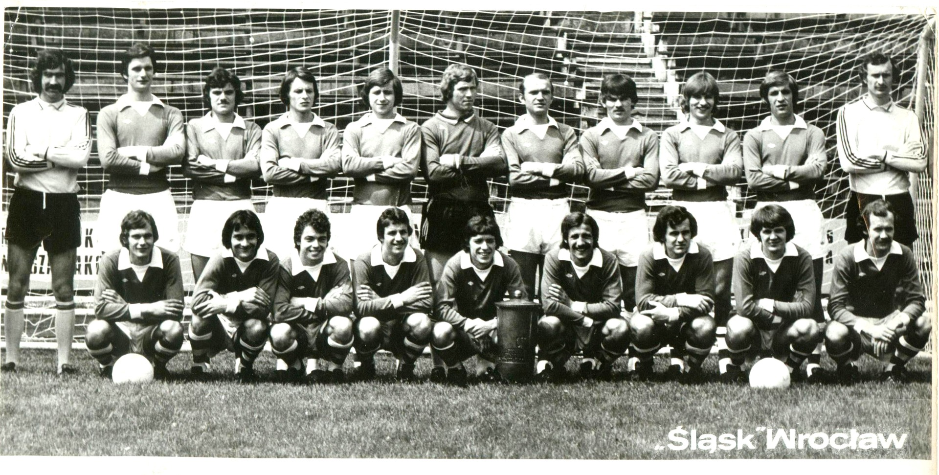 Choćby tu Ajax przybył, choćby Benfika grała... Śląsk Wrocław obchodzi ...