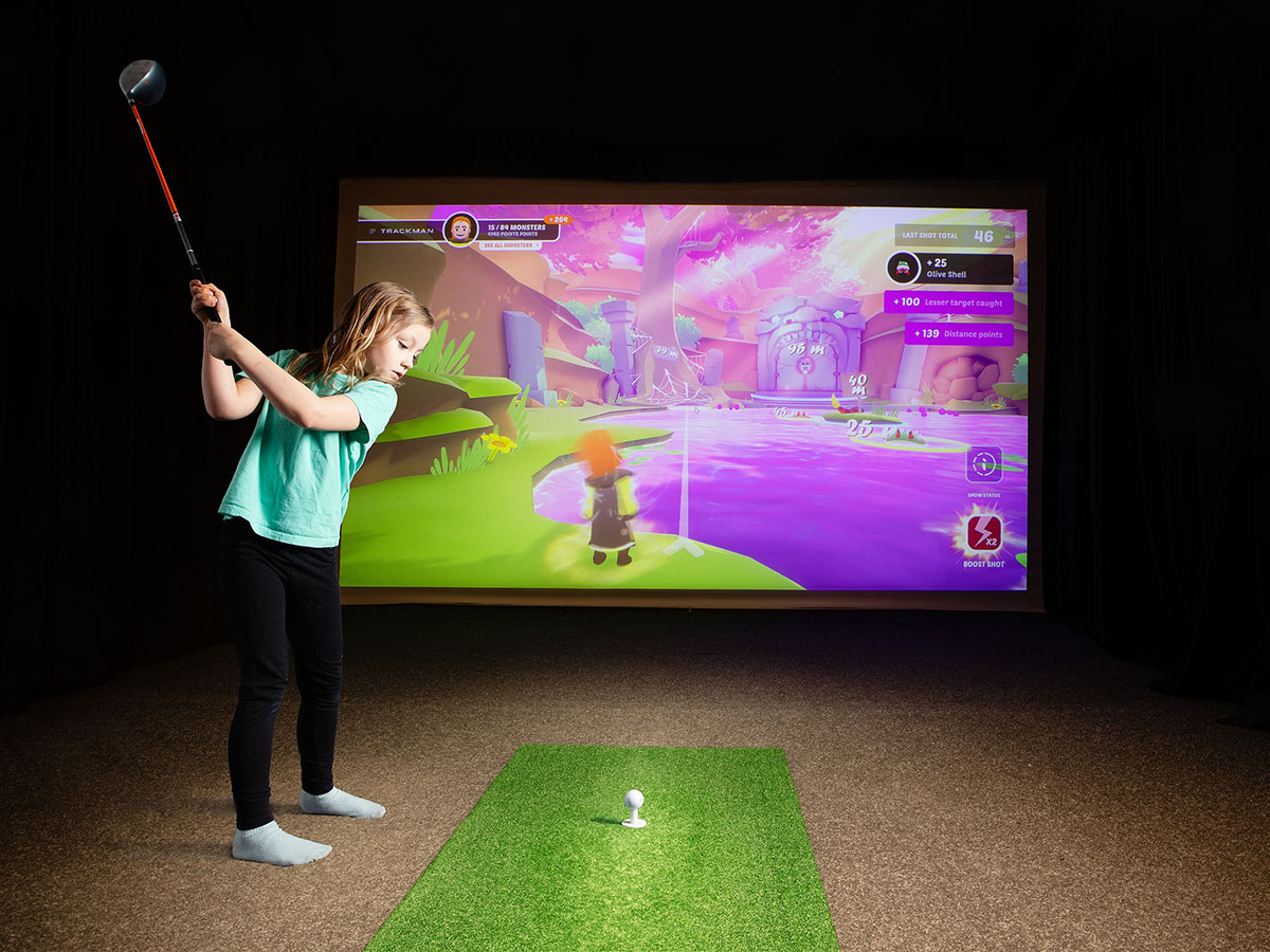 Gra w golfa dla każdego. Odwiedź Indoor Golf Wrocław