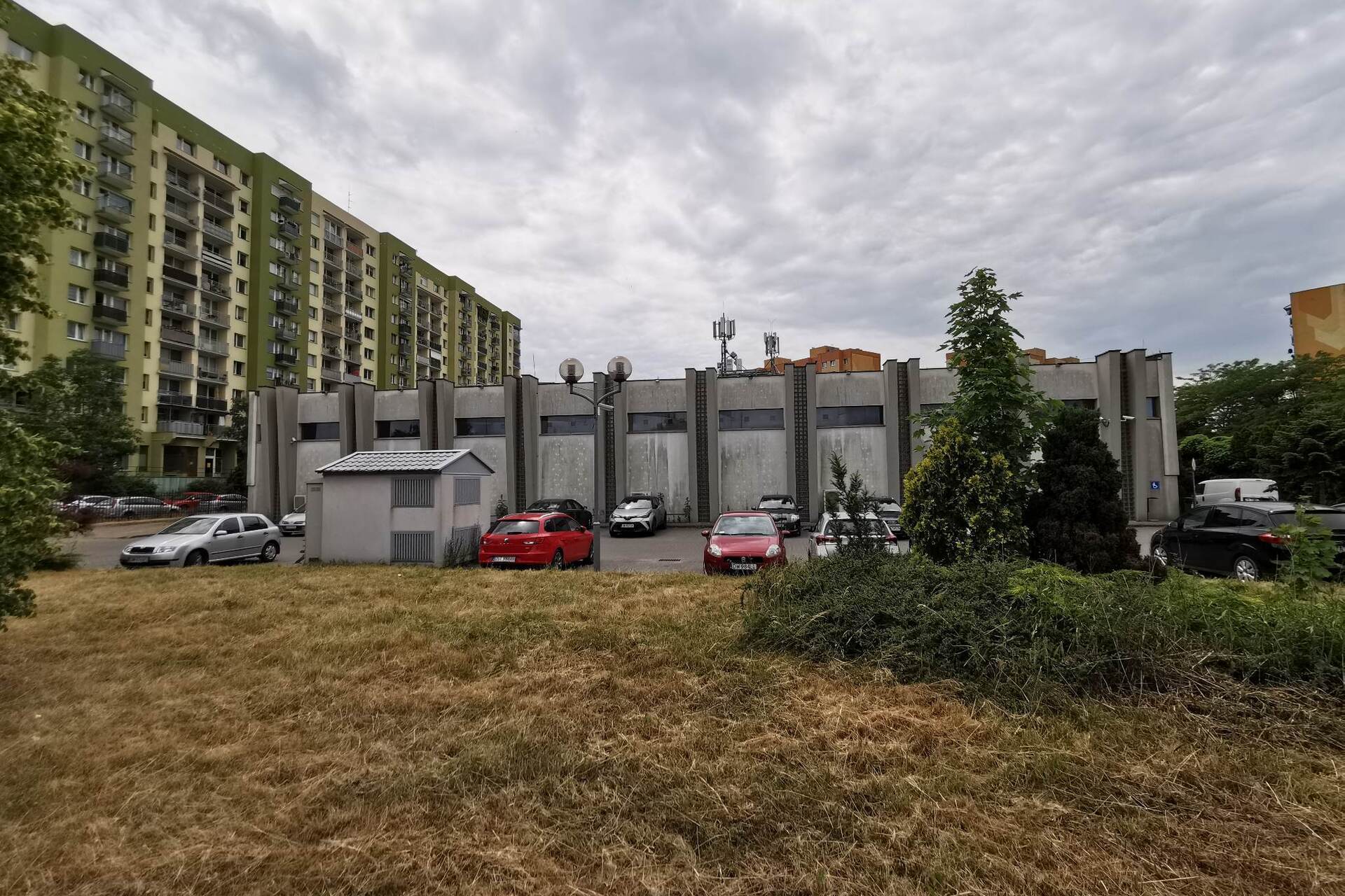 Co dalej z basenem i centrum sportowym na Nowym Dworze? Wyjaśniamy!