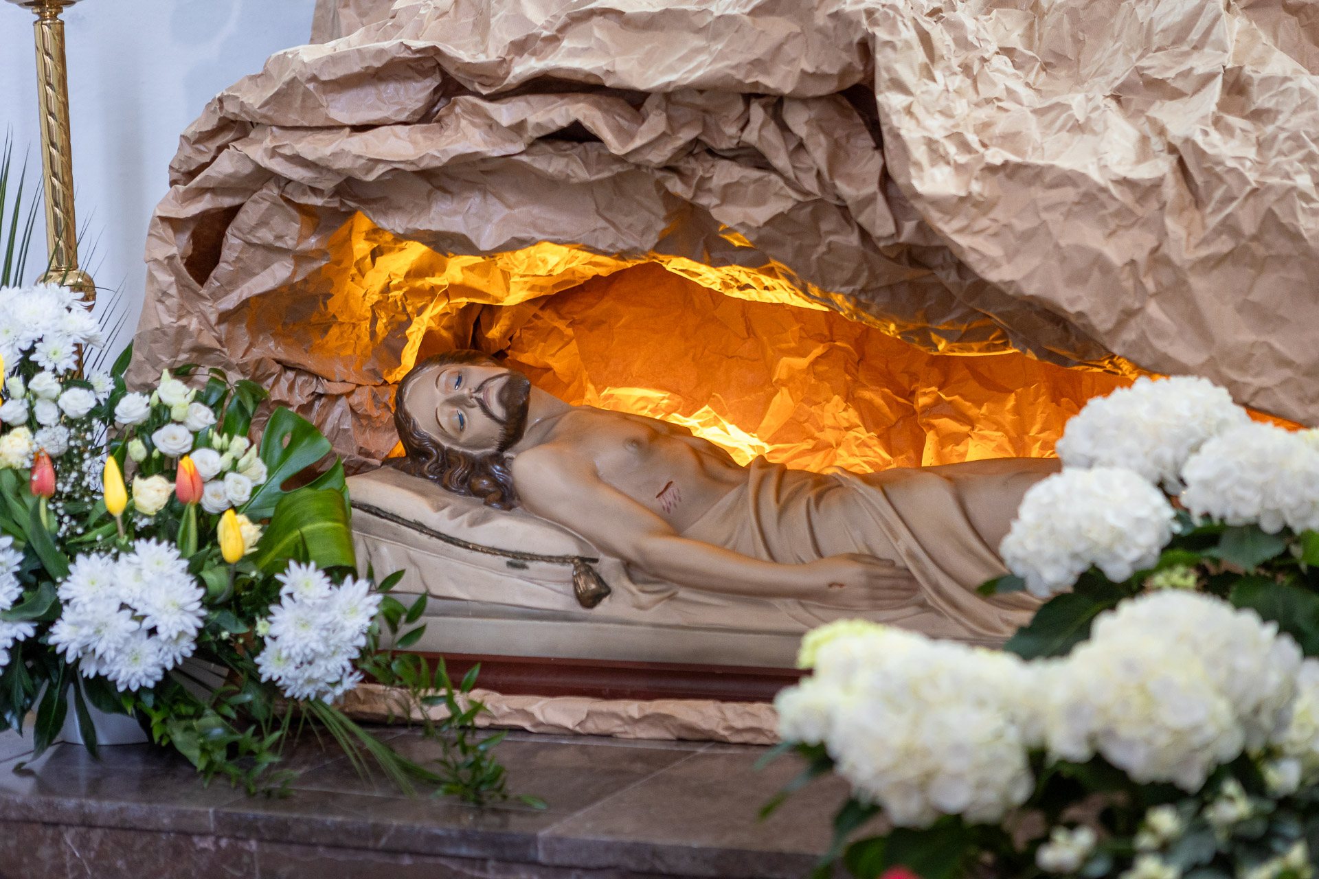 Groby Pańskie 2024 we Wrocławiu. Wierni modlą się w kościołach