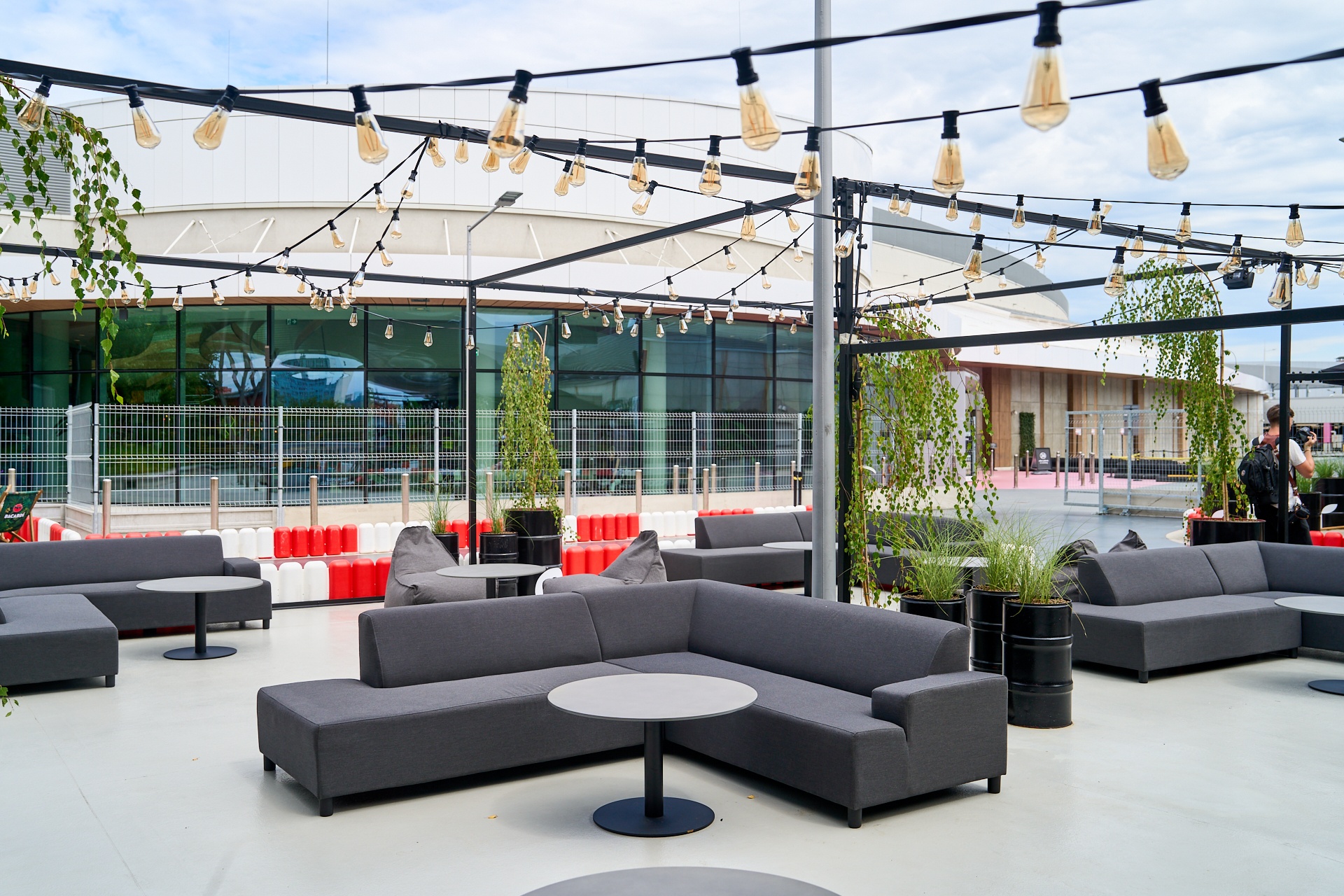 Pitlane Summer Bar na dachu Wroclavii