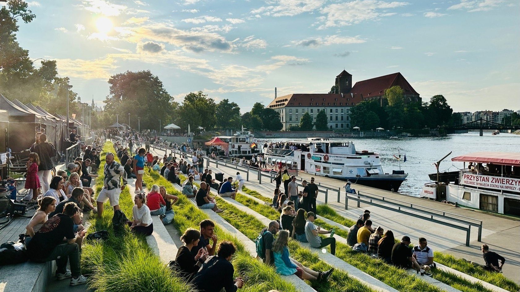 Tęskniliście? Głodni? Gastro Miasto wraca na Bulwar Dunikowskiego już w ...