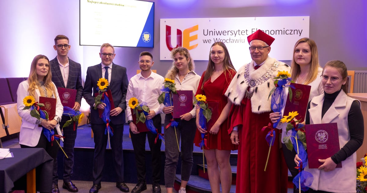 Rektor Uniwersytetu Ekonomicznego przyjął nowych studentów. Gaudamus i ...