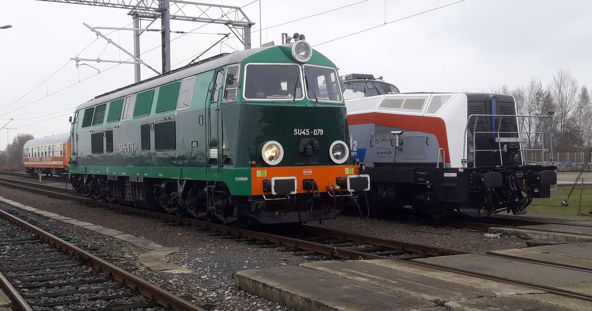 Zabytkowy pociąg z czasów PRL-u wyruszył w podróż po Wrocławiu