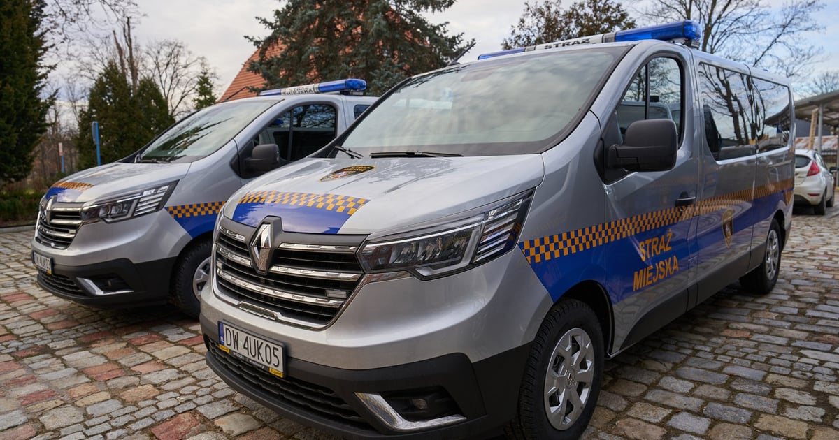 Straż Miejska Wrocławia dostała trzy radiowozy
