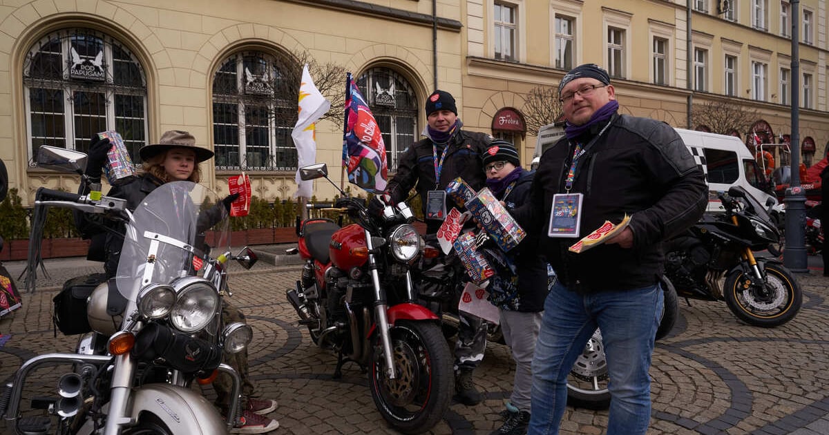 Trwa Finał WOŚP na wrocławskim Rynku. Zbieramy na walkę z sepsą ...