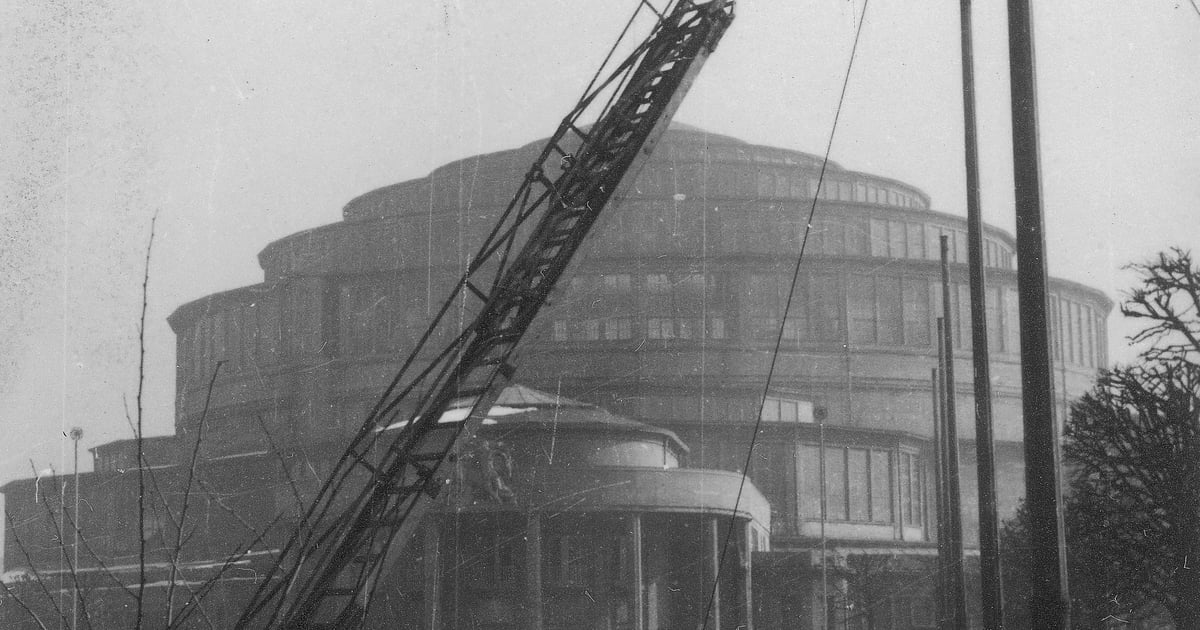 Wyjątkowe zdjęcia Wrocławia z lat 40. i 50. XX wieku. Te kadry robią w ...