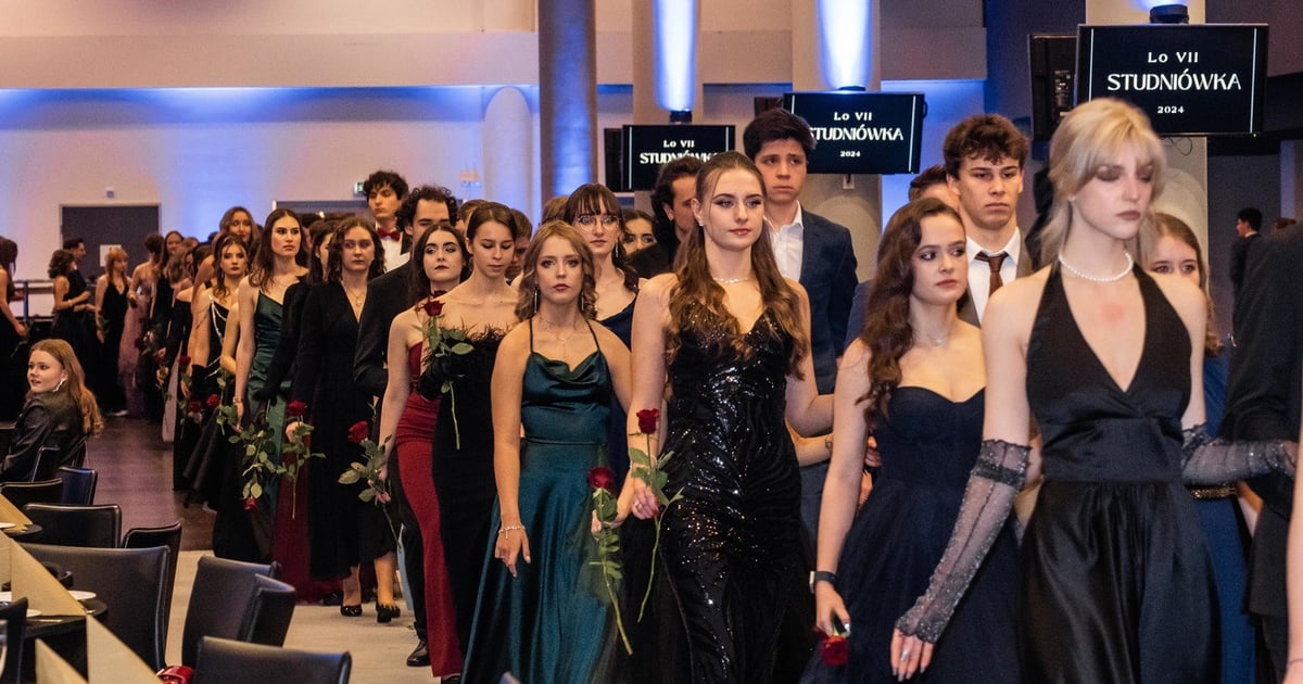 Ten wieczór zapamiętają na długo! Studniówka uczniów VII LO we Wrocław ...