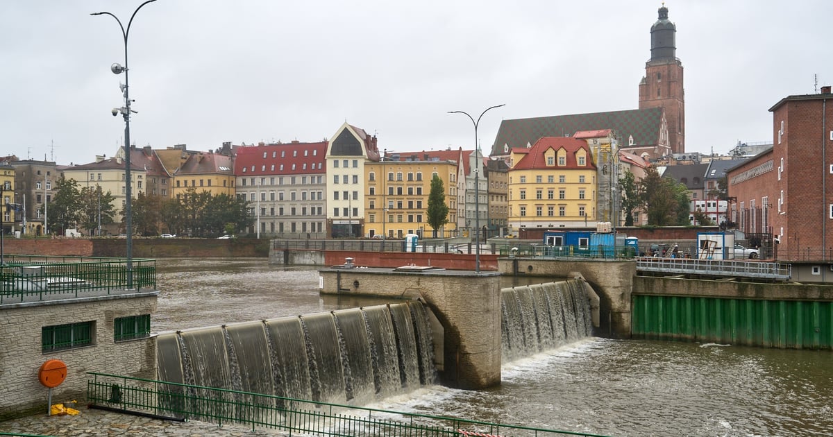 Stan rzek we Wrocławiu. Jaka jest sytuacja w niedzielę (15.09.) i co m ...