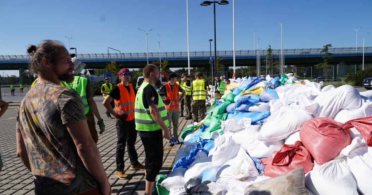 Dziś worki z piaskiem można przywieźć na Tarczyński Arena Wrocław