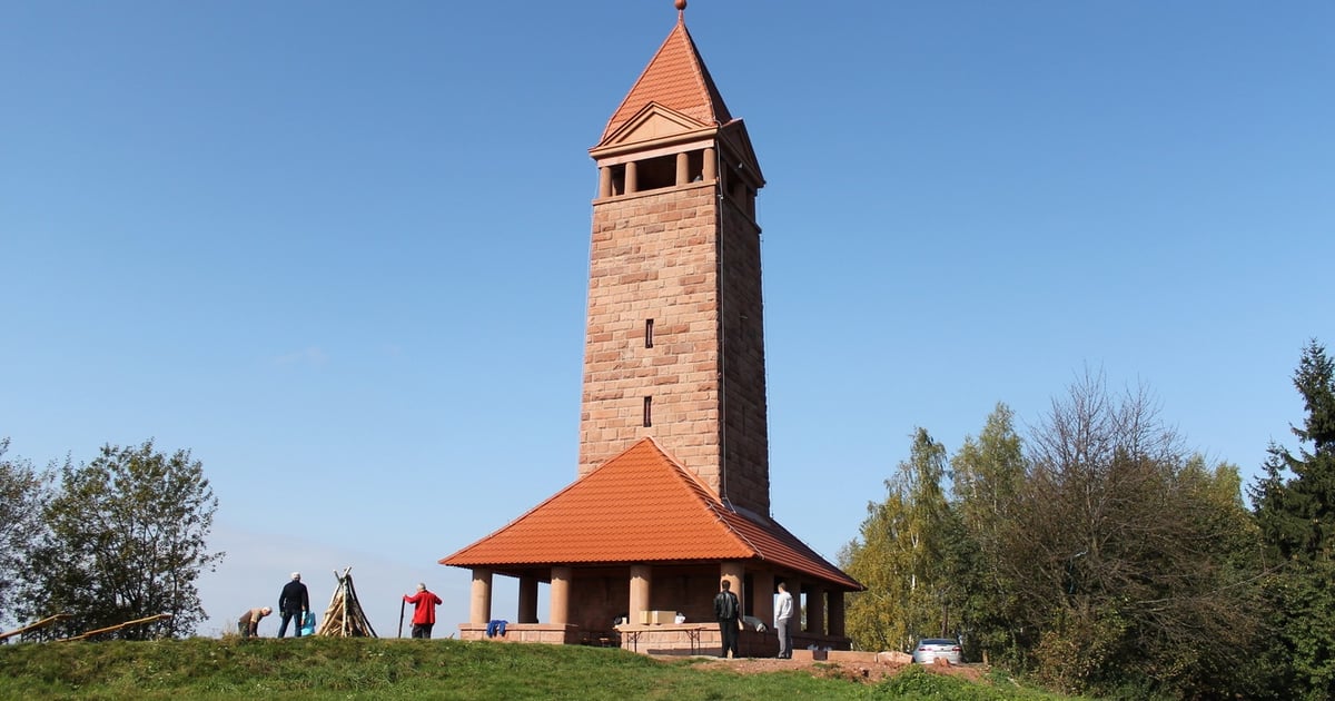 Odwiedź cztery niezwykłe wieże widokowe Wzgórz Włodzickich... Zdjęcie 5/14