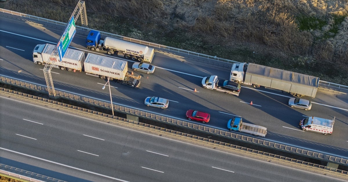 Wypadek na AOW. Autostradowa Obwodnica Wrocławia zablokowana w kierun ...
