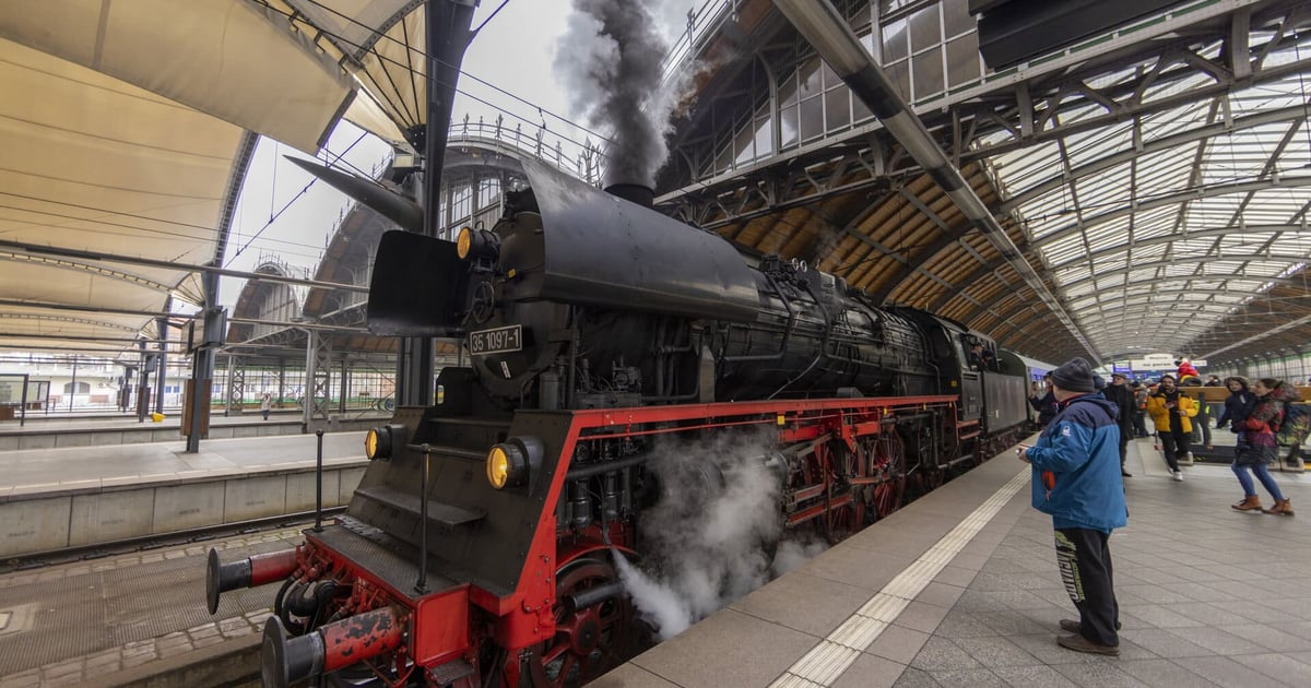 22 maja 1842 we Wrocławiu ruszyło pierwsze regularne połączenie kolejowe