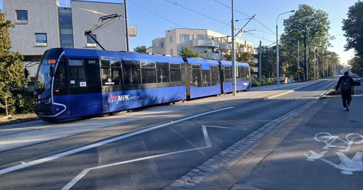 Dobra wiadomość dla pasażerów: mijanka na ul. Przyjaźni jest już gotow... Zdjęcie 2/7