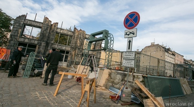 Scenography under construction in Wroclaw