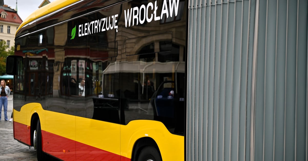 Pierwszy autobus elektryczny już na ulicach Wrocławia. Od września zac ...