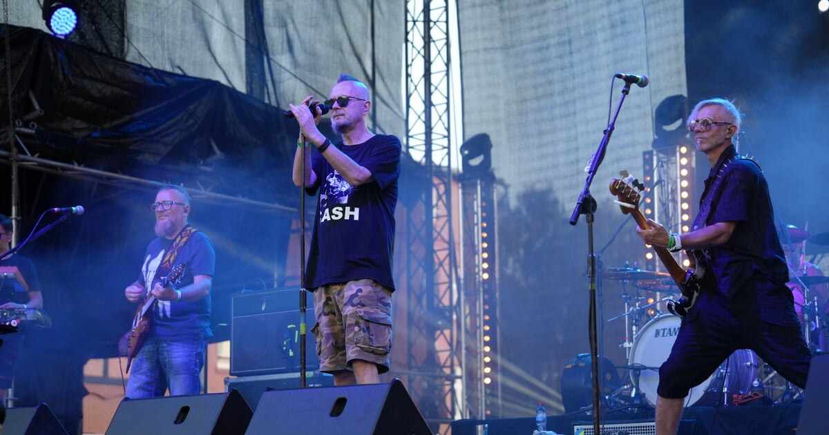 Pierwszy dzień Last Minute Summer Festival. Zdjęcia z koncertu... Zdjęcie 10/157