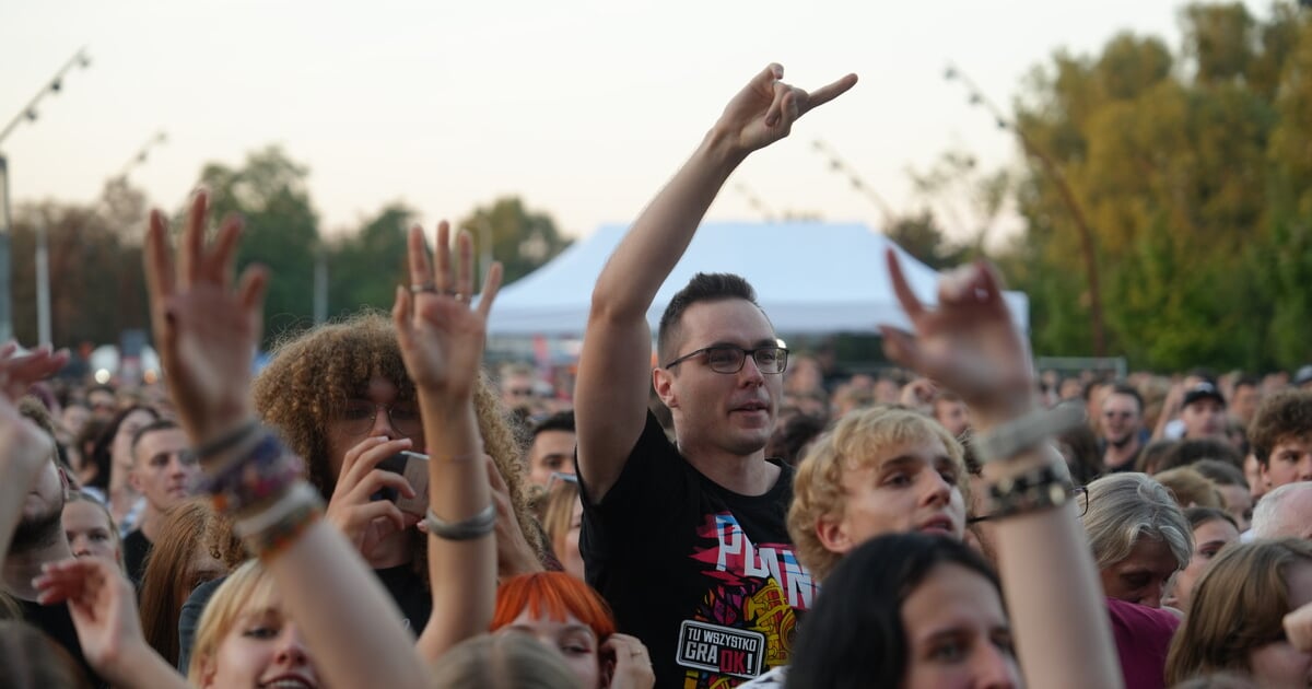 Pierwszy dzień Last Minute Summer Festival. Zdjęcia z koncertu... Zdjęcie 35/157