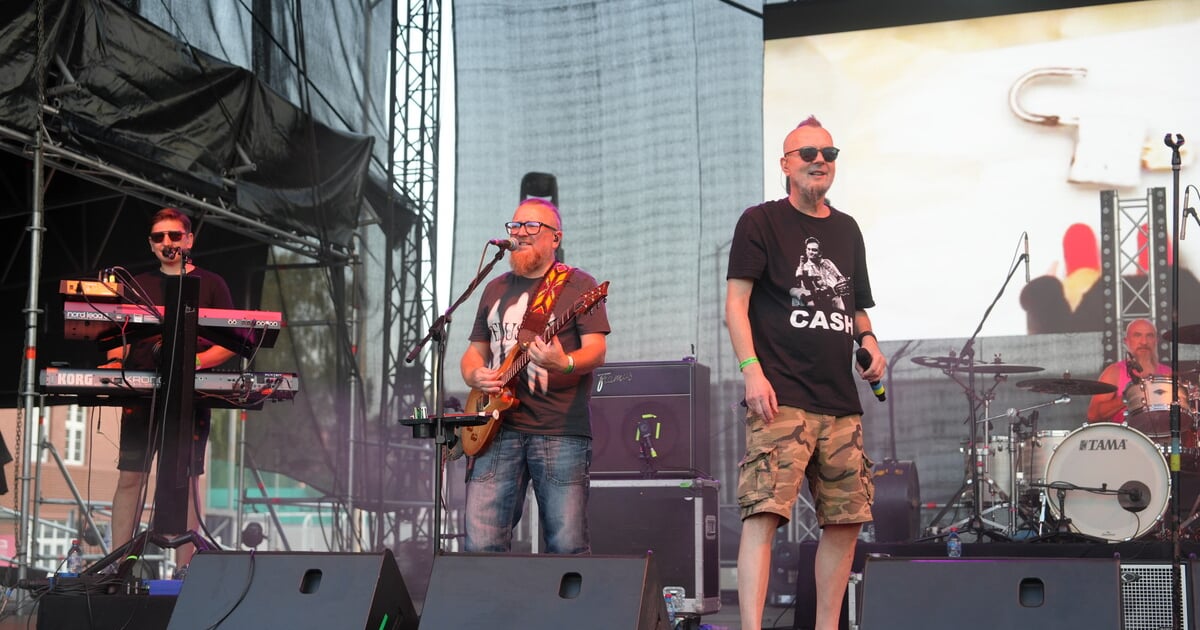 Pierwszy dzień Last Minute Summer Festival. Zdjęcia z koncertu... Zdjęcie 38/157