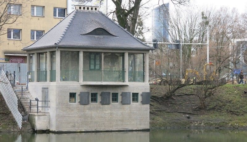 Cafe Berg to wyjątkowa atrakcja! Domek nad fosą Maxa Berga właśnie świ ...