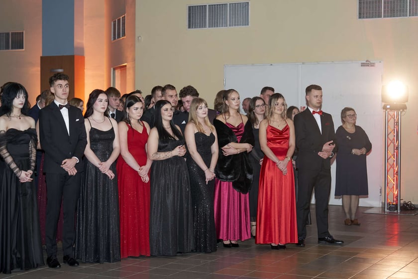 Ten wieczór zapamiętają na długo! Studniówka maturzystów XI LO we Wroc ...