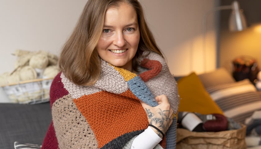 Z Dagną nauczysz się robić na drutach oczko po oczku. Dziewiarstwo ...