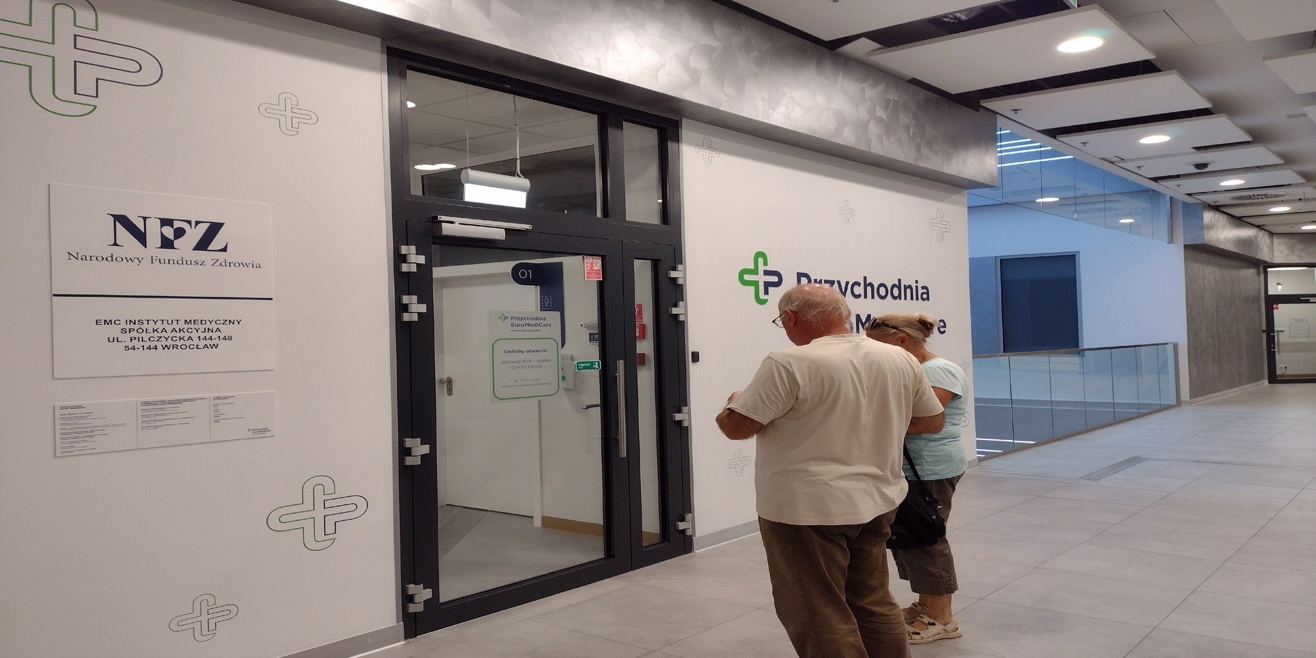 Lekarze przyjmują już w nowej przychodni w Sky Tower – na NFZ i prywat ...