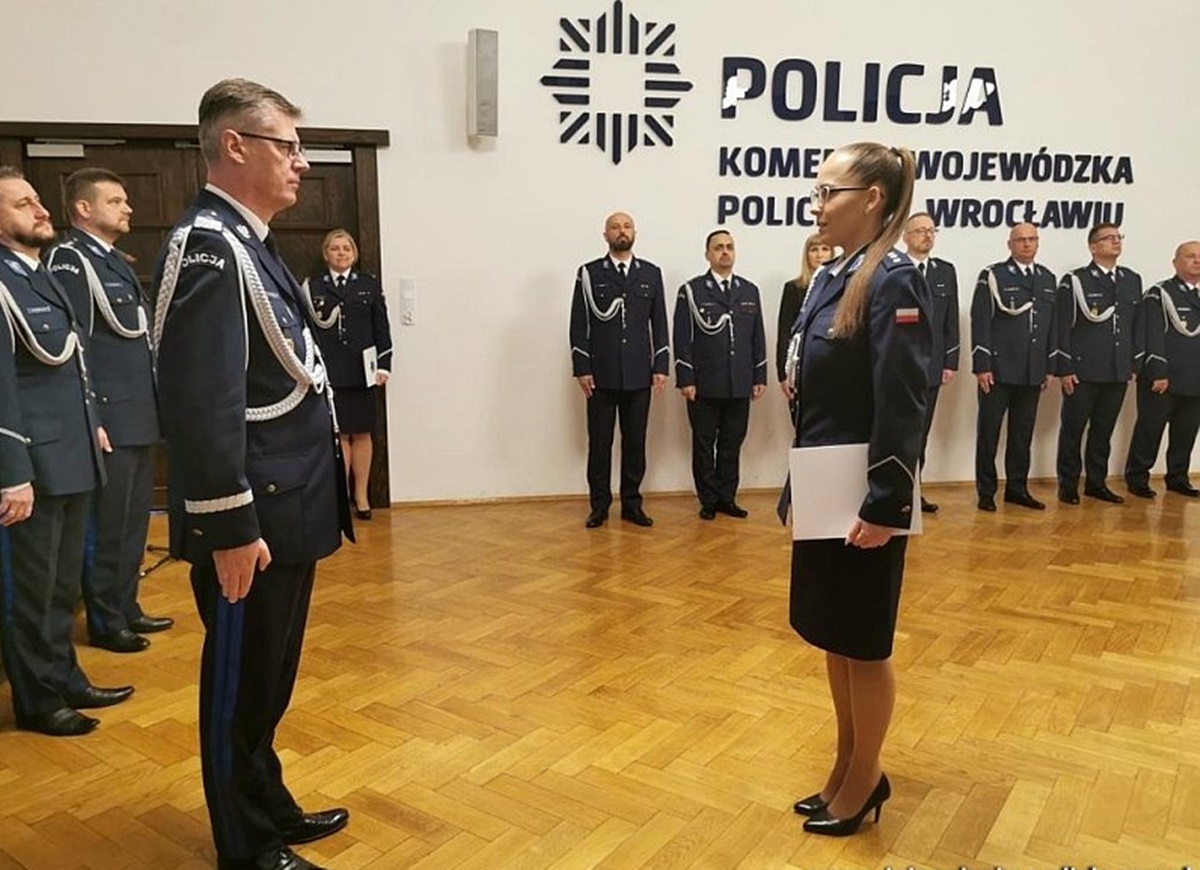 Awanse w dolnośląskiej policji. Zmiany kadrowe w komendach policji na Dolnym Śląsku