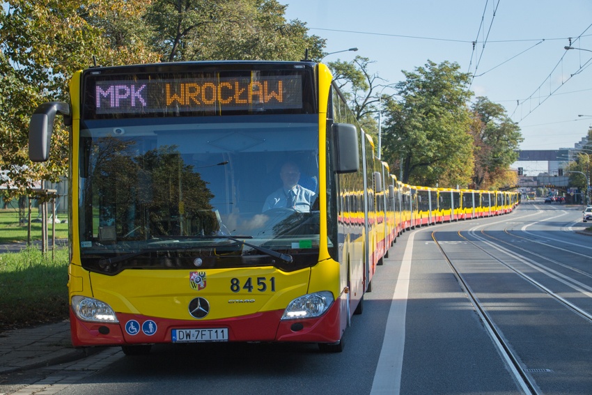 60 nowych autobusów dla Wrocławia - dostarczy Evobus | www.wroclaw.pl