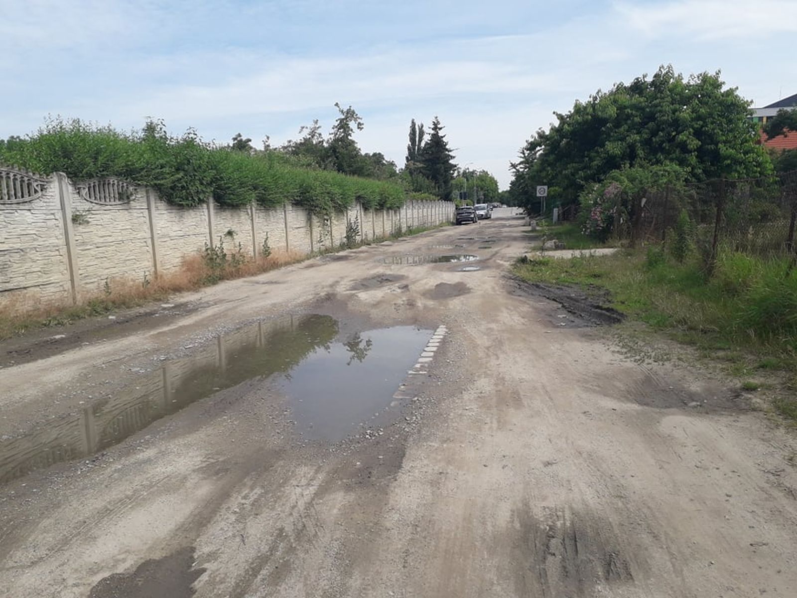 Budowa ciągu pieszo - rowerowego w ul. Spiskiej na odcinku od wjazdu do ...
